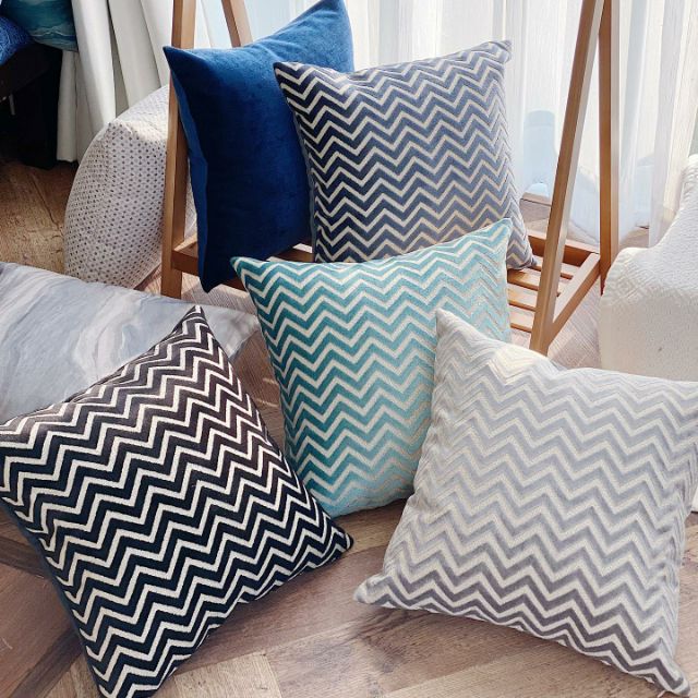 PUSANI - หมอนอิง ลายซิกแซก กำมะหยี่ ขนาด 45×45 cm พร้อมไส้หมอน ผ้า ...