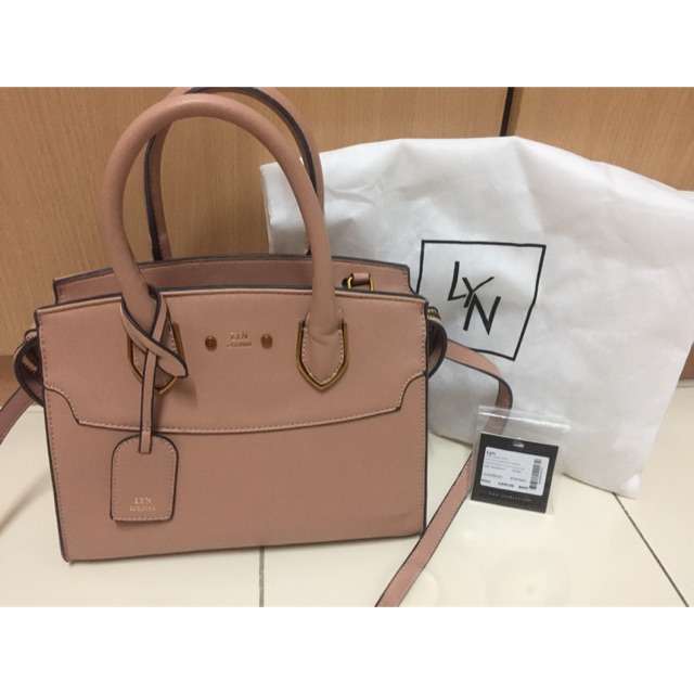 Lyn vera crossbody bag 2017 #ส่งฟรีEMS #ของมือสองใหม่มาก | Shopee Thailand