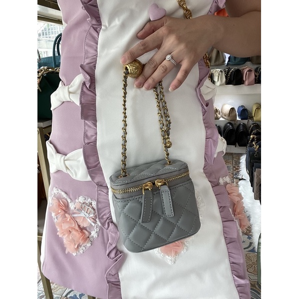 CC Lisa ใบเล็กมินิน่ารัก กระเป๋าหนังแกะ แบรนด์Lovera | Shopee Thailand