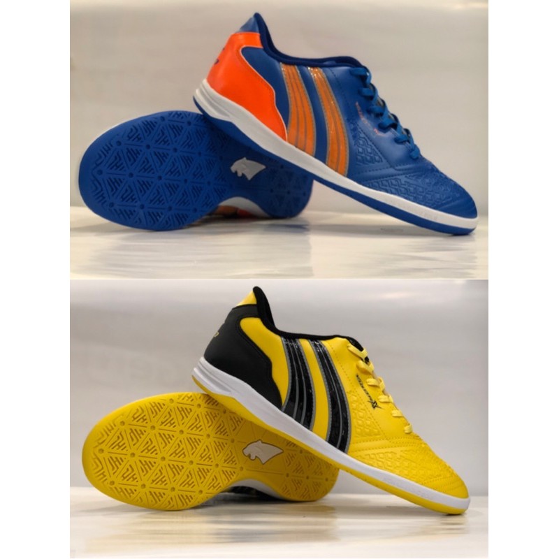รองเท้าฟุตซอล Pan vigor x รองบ๊วย | Shopee Thailand
