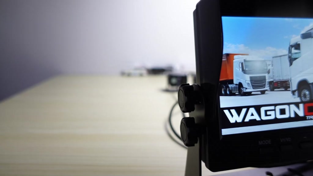 WAGONCAM กล้องติดรถบรรทุก รถบัส รถพ่วง แบบภายนอก รุ่น 1M4C กล้อง 4 ตัว พร้อมจอ 7 นิ้้ว เมนูไทย ...
