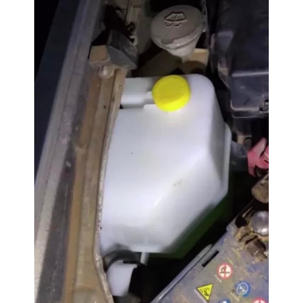 ถังพักน้ำ Nissan Navara D40 ถังพักหม้อน้ำ นาวาร่า นิสสัน | Shopee Thailand