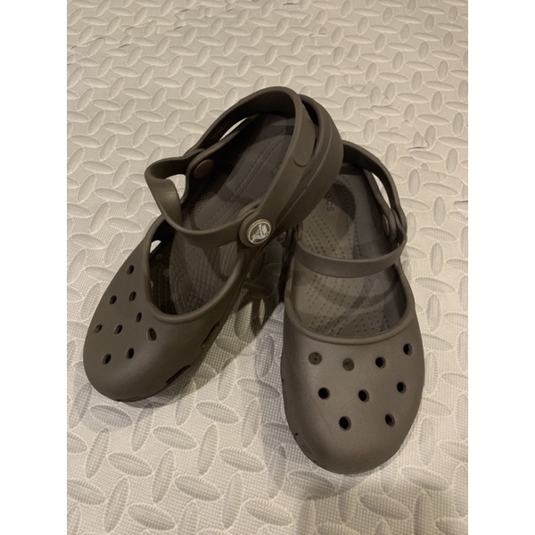 Crocs รัดส้นสีน้ำตาล พื้น W5 | Shopee Thailand