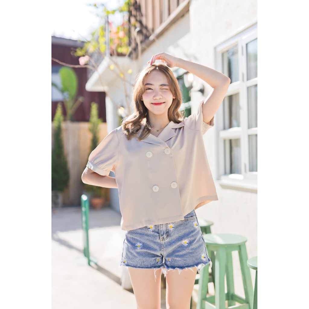Numsha Brand เสื้อครอปแขนสั้นกระดุม 4 เม็ด / NB21039 | Shopee Thailand