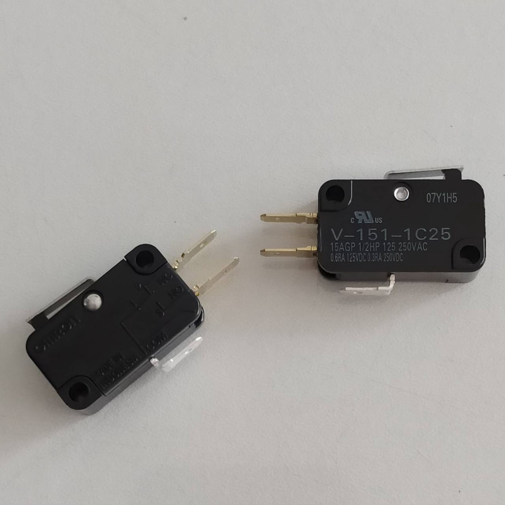 สวิทช์ OMRON ไมโครสวิทช์ Micro Switch 3 ขา (1NO,1NC) 15 A 250V **ของแท้** #V-15 Series OMRON (1 ...