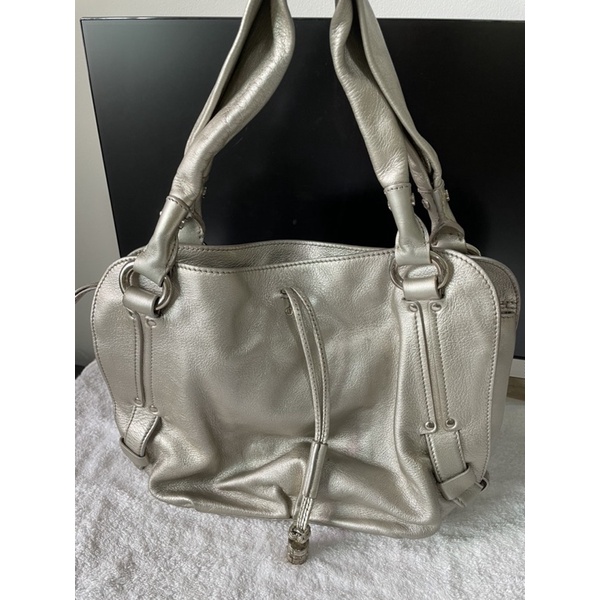 CELINE แท้มือสอง กระเป๋าถือซีลีนสีเงินเมทาลิค อะไหล่เงิน สภาพดีพร้อมใช้ ...