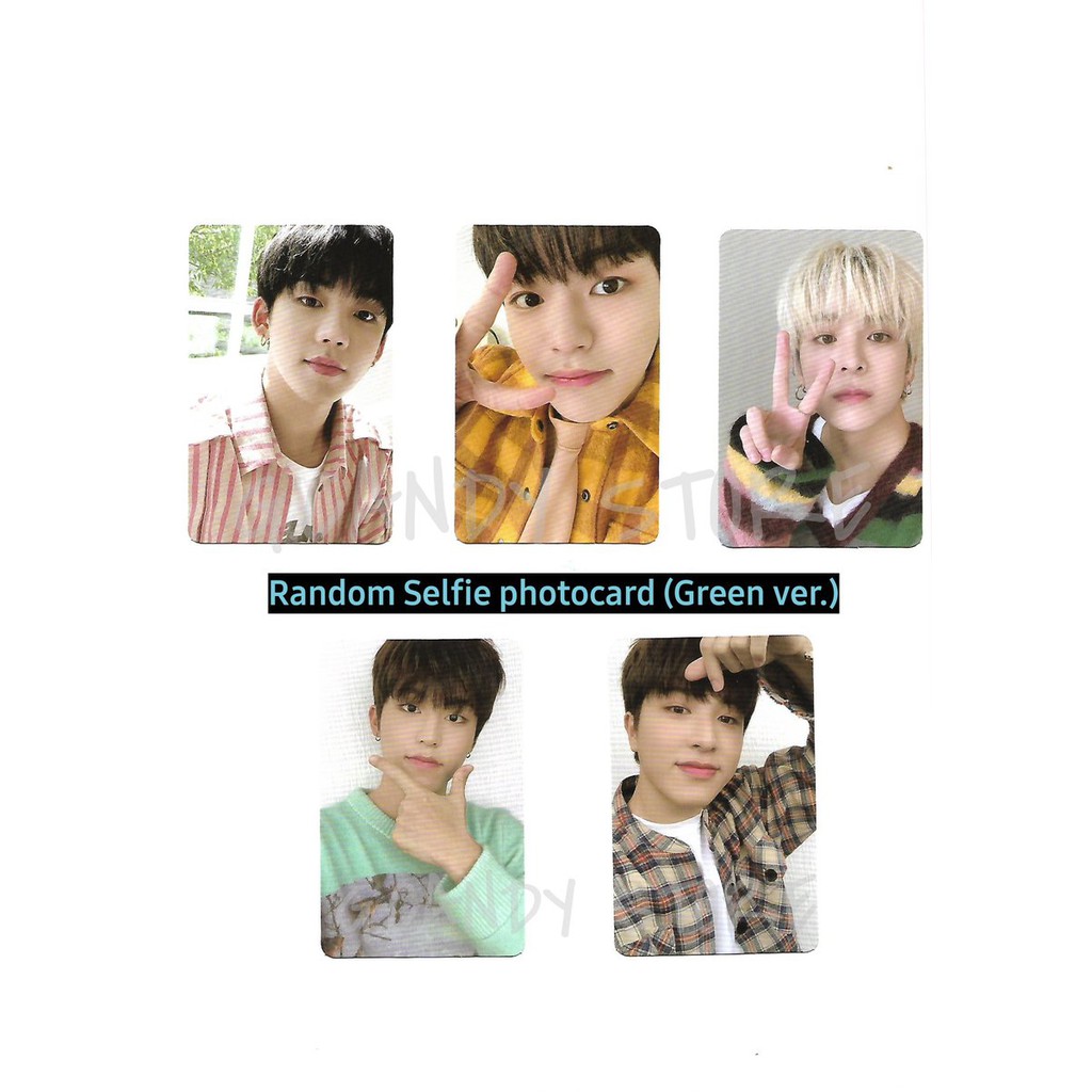 Selfie photocard (Green ver.) 1st ALBUM TREASURE THE FIRST STEP ...