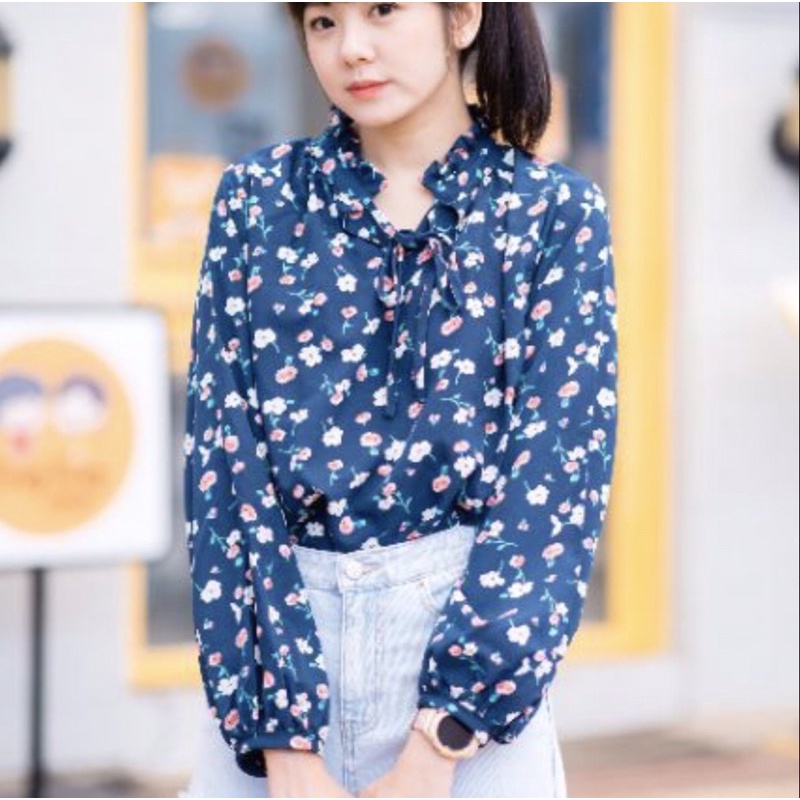 Meenar top - Navy (Kissingyoubrand) | Shopee Thailand
