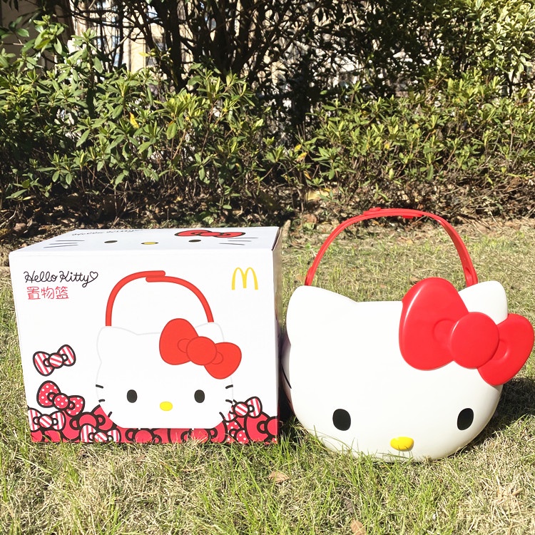 SANRIO November 2021 KFC ถังเก็บของเล่นรถไฟคริสต์มาส Hello Kitty Kfc ...