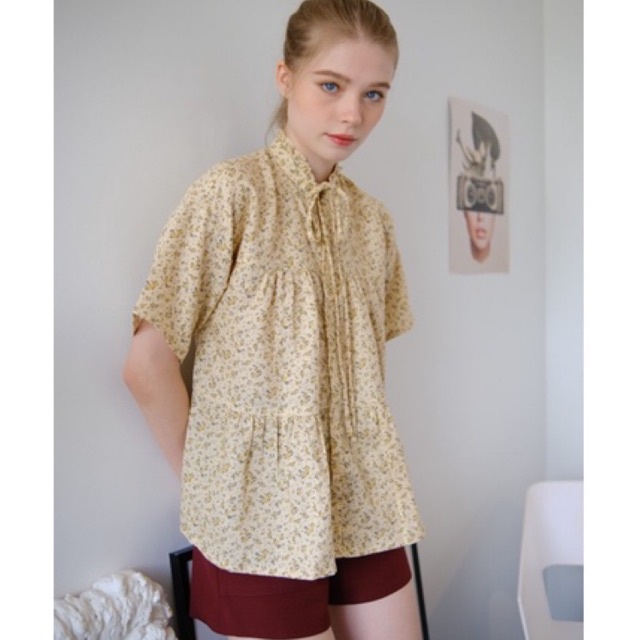 Dumpling Top เสื้อแขนสั้นรูดจีบ มีเชือกผูกที่คอขอบตัดต่อ | Shopee Thailand