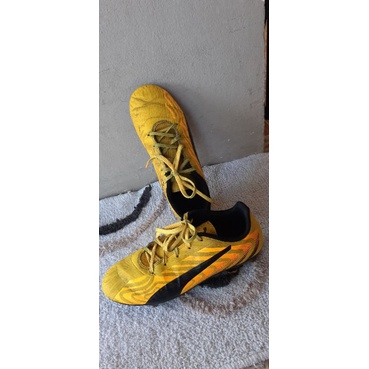 Puma รองเท้าฟุตบอลเด็กชาย size us5c แบรนท์แท้100% | Shopee Thailand