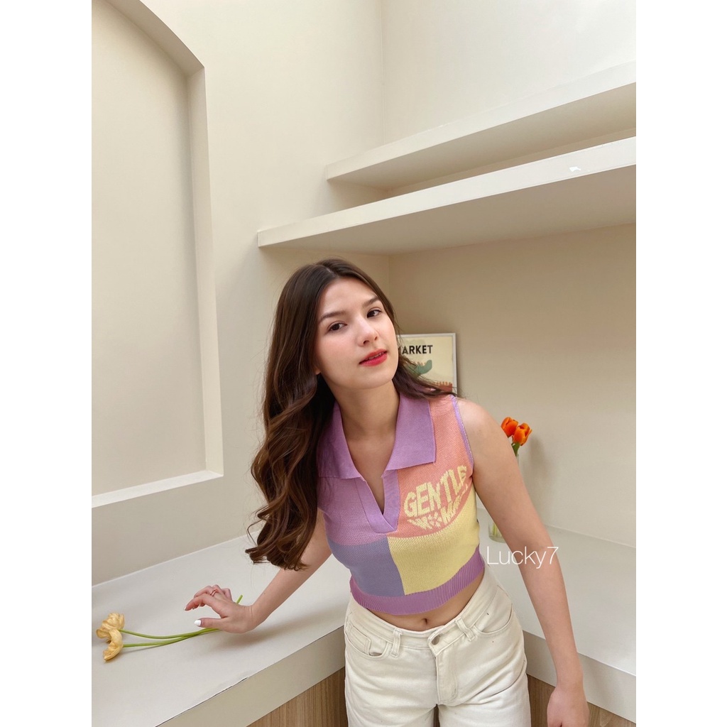 BY IRA GW Knit Vest ท็อปไหมพรมแขนกั๊ก ทรงคอปก มาในโทนสีสันจัดจ้านแซ่บๆ ...