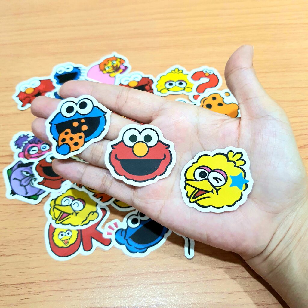 สติ๊กเกอร์ Sesame Street Elmo เอลโม่ (หัวกลมๆ) ติดแน่น กันน้ำ ติดเคสมือ ...