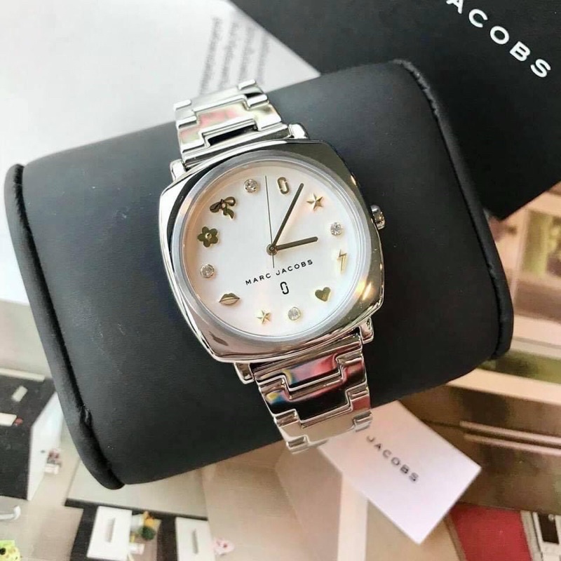 Marc Jacobs นาฬิกาข้อมือผู้หญิง Mandy Silver Dial Silver รุ่น MJ3572 ...