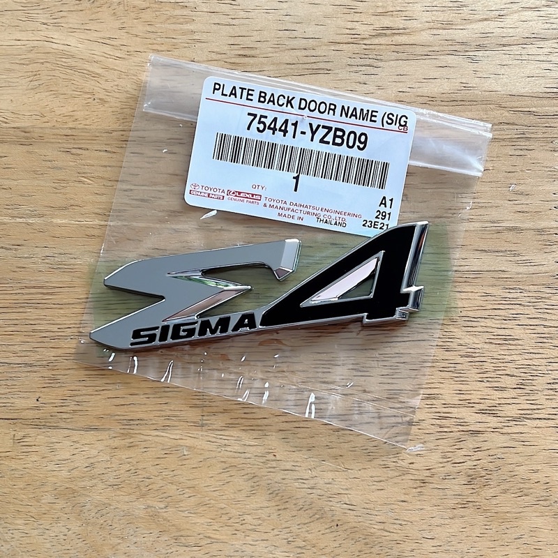 แท้ศูนย์ โลโก้ SIGMA4 ซิกม่าโฟร์ ติดท้าย ฟอร์จูนเนอร์ ขนาด 10x2.5cm (IR ...
