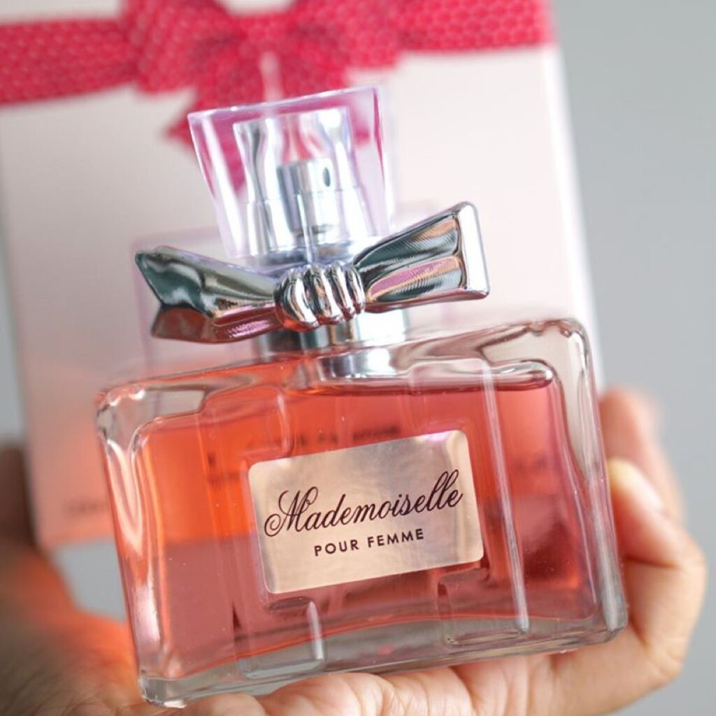 ราคาต่อขวด น้ำหอมผู้หญิง MADEMOISELLE POUR FEMME ขนาด 100 มล. กลิ่นหอม ...