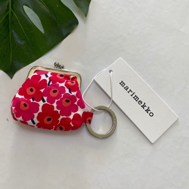Marimekko Avanikukkaro Mini .Unikko Keychain (พร้อมส่ง) | Shopee Thailand