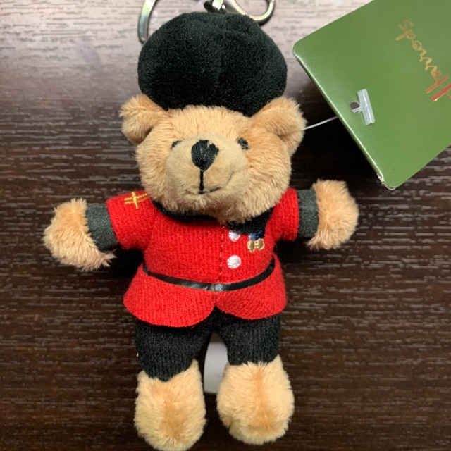 พวงกุญแจหมี Harrods keyring ลาย Guardman | Shopee Thailand
