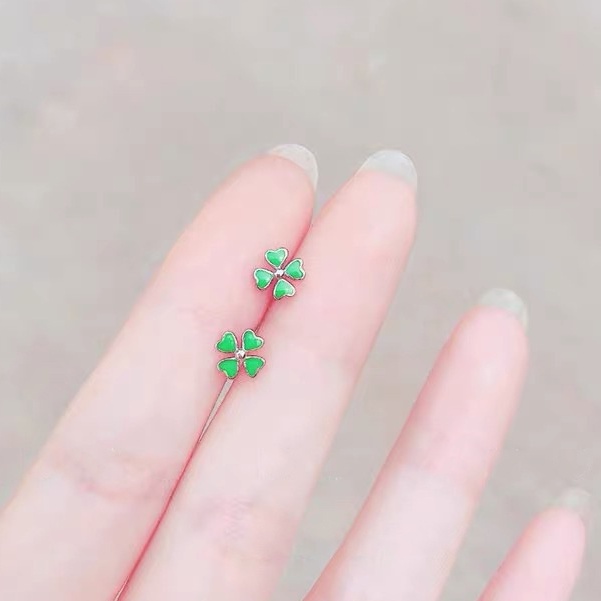 Daisy Kate ต่างหูรูปใบโควเวอร์ ต่างหูแฟชั่น ก้านเงิน S925 | Shopee Thailand