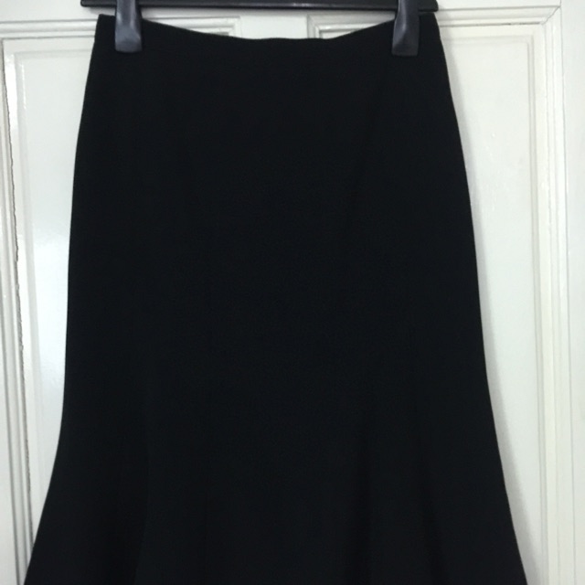 Ferreni black กระโปรง 8 ชิ้น ทรงสุภาพ ผ้าทิ้งตัว ไม่ยับ | Shopee Thailand