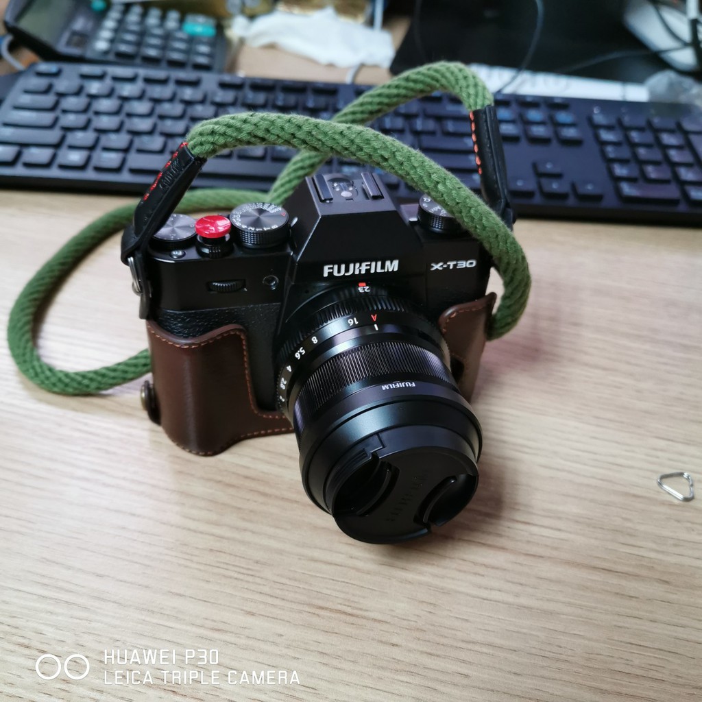 สายคล้องกล้อง Fuji XT100 XT200 X100T XT10 XT20 XT30 XT30II XE2 XE3 XE3s XE4 X100VI X100V X100T ...