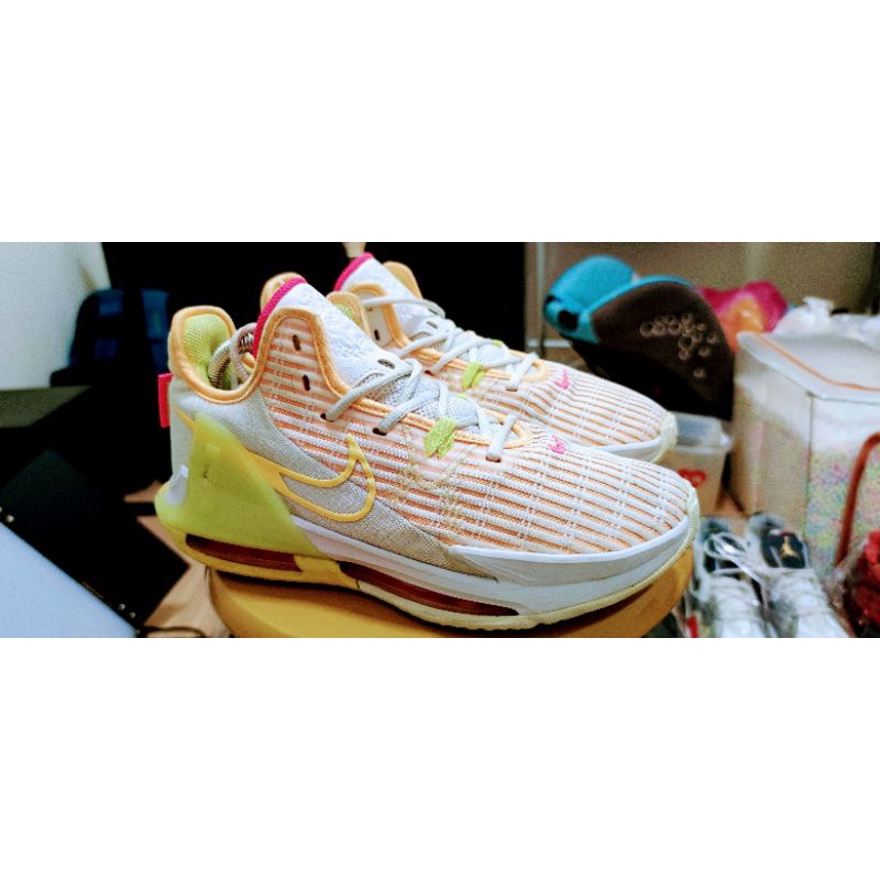 Nike LeBron Witness 6 EP 'White Melon Tint' มือ2 สภาพเยี่ยมมาก | Shopee ...