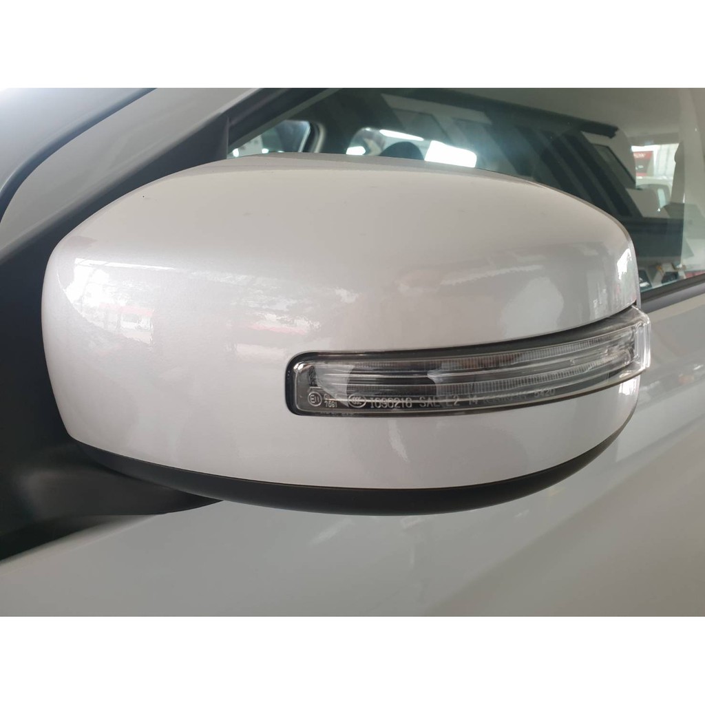 ไฟเลี้ยวกระจกมองข้าง Mitsubishi แท้ เบิกศูนย์ | Shopee Thailand