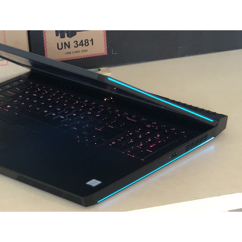DELL Alienware 17 R5 i7-8750H M2 256+1TB RAM16GB GTX1070 Full HD IPS ...