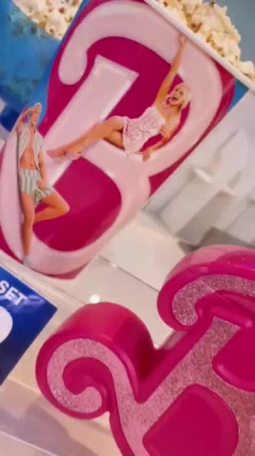 ถังป๊อปคอร์น แก้วน้ำบาร์บี้ Barbie จาก SF Cinema Barbie Bucket Set ...