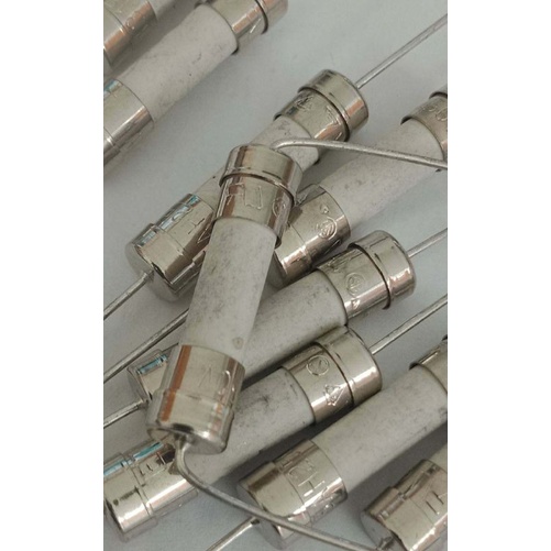 FUSE 3.15Amp T3.15A 250VAC ฟิวซ์ญี่ปุ่น20มิล เซรามิกขาลวด สโลวโบ ไส้ ...