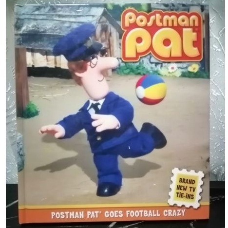 Postman Pat Goes Football Crazy ปกแข็งเล่มกลาง-162 | Shopee Thailand