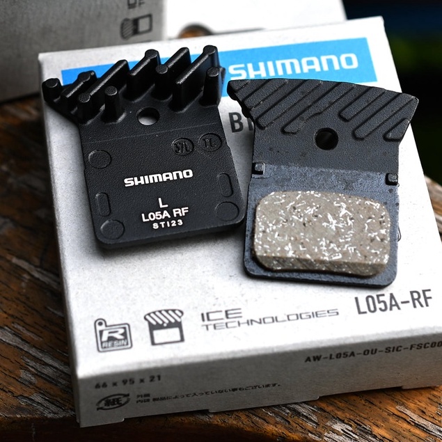 Shimano L05A-RF Resin ผ้าเบรค ดิสเบรค Dura-ace, Ultegra,105 สำหรับ ...