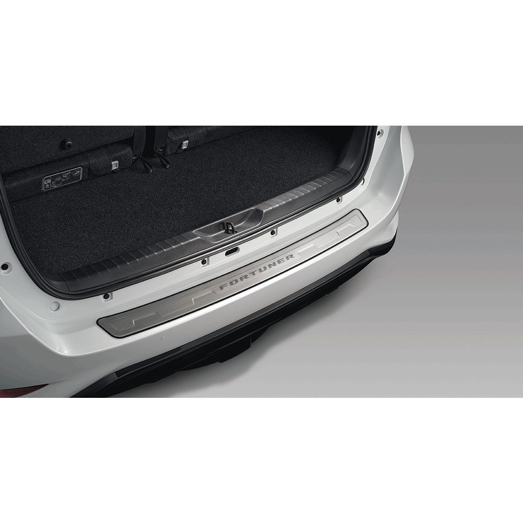 อะไหล่แท้โตโยต้า-แผ่นสเตนเลสกันรอย ขอบกันชนท้ายRear Bumper Step Guard ...