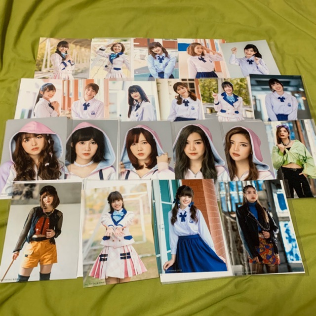 รูปสุ่ม CD BEGINNER BNK48 | Shopee Thailand