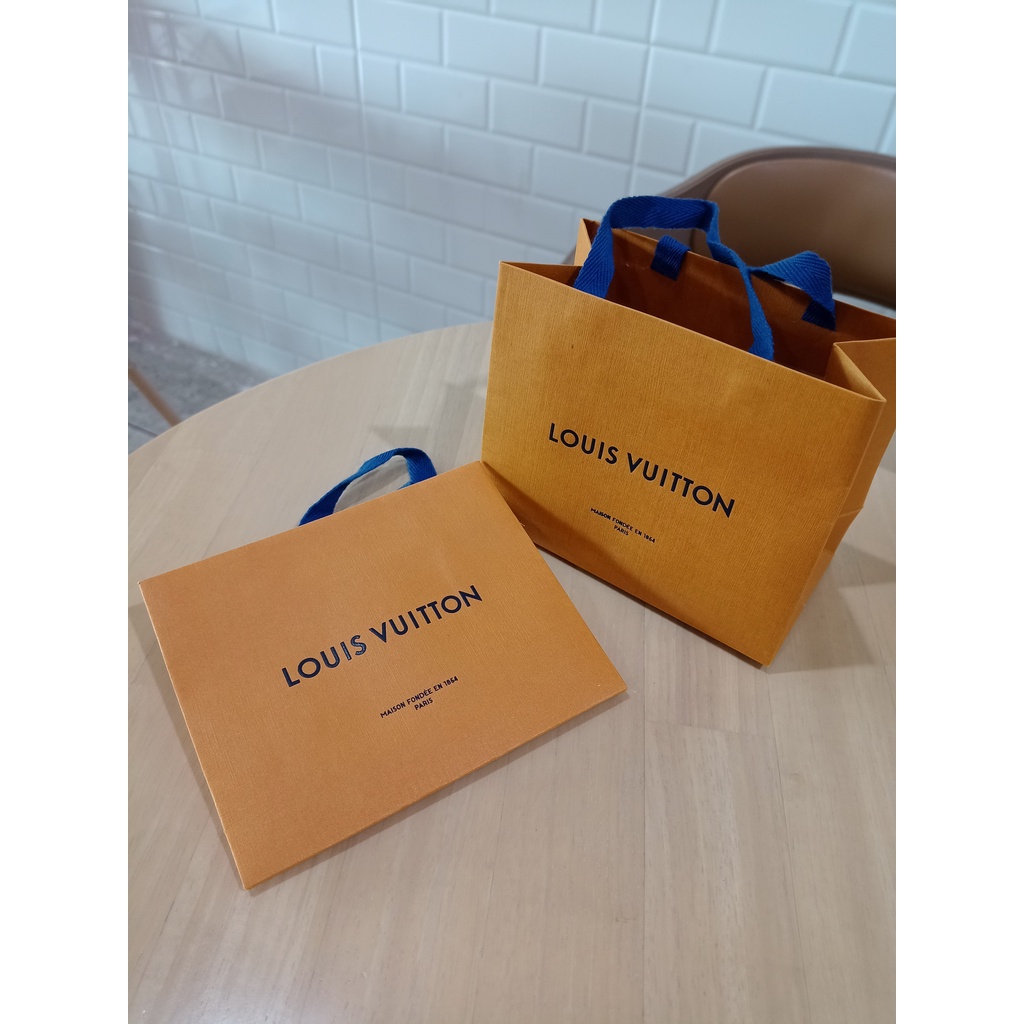 ถุงกระดาษ Louis Vuitton (LV), Chanel - size Mini ใหม่เอี่ยม หนา แข็งแรง ...