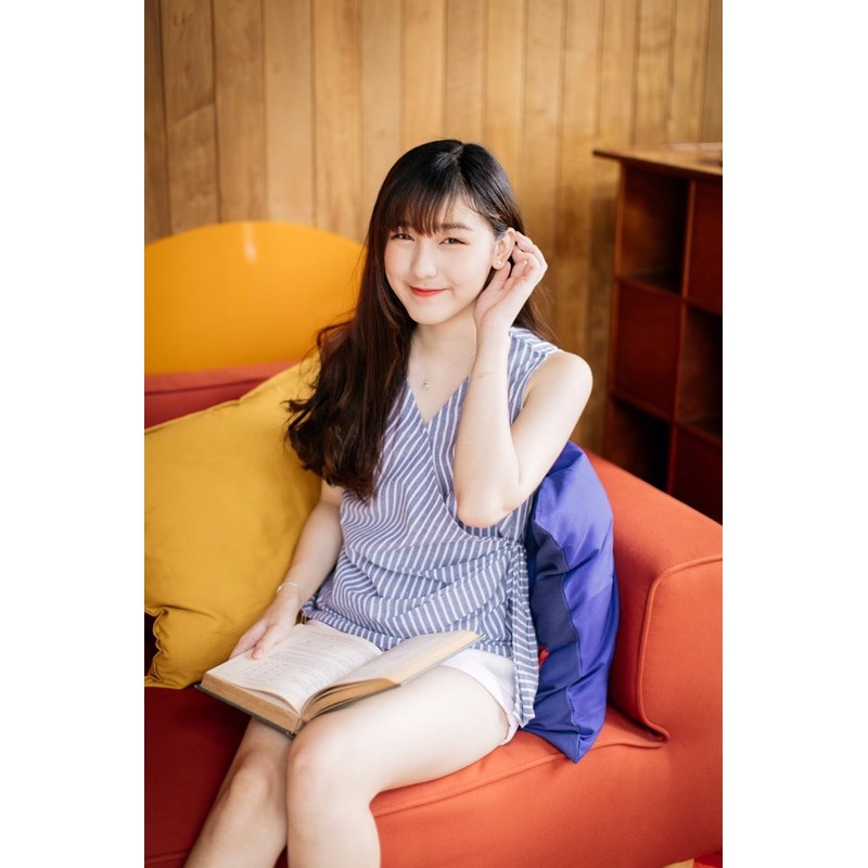 Numsha Brand เสื้อแขนกุดลายทางจีบข้าง / NB19095B | Shopee Thailand