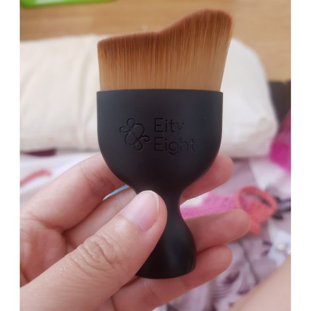 แปรงเกลี่ยรองพื้น Eity Eight ของเกาหลี ของแท้จ้า | Shopee Thailand