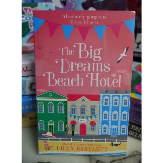 หนังสือภาษาอังกฤษ The Big Dream Beach Hotel Shopee Thailand