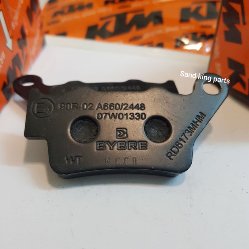 ผ้าเบรคหลัง Bybre (จากBrembo แท้) KTM DUKE RC/BMW/DUCATI/Royal enfield ...