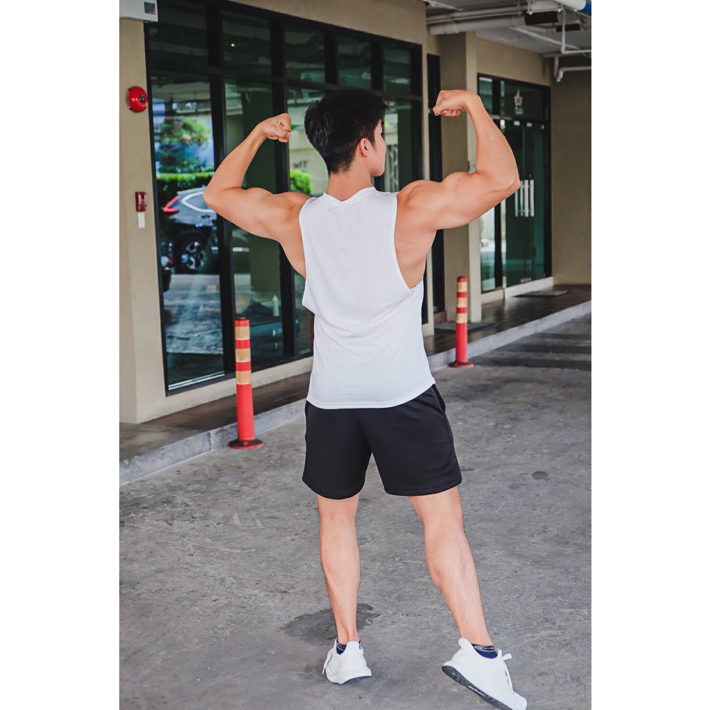 OLIVER MUSCLE เสื้อกล้ามแขนกุด สีขาว ใส่ออกกำลังกาย ผ้านุ่มระบายอากาศดี ...