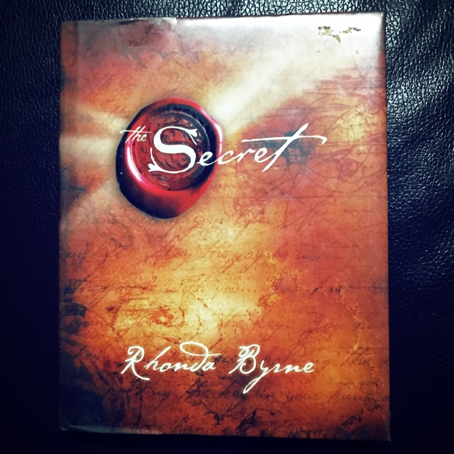 The secret book หนังสือเดอะซีเคร็ท ฉบับภาษาอังกฤษ 1 เล่ม และภาษาไทย2 ...