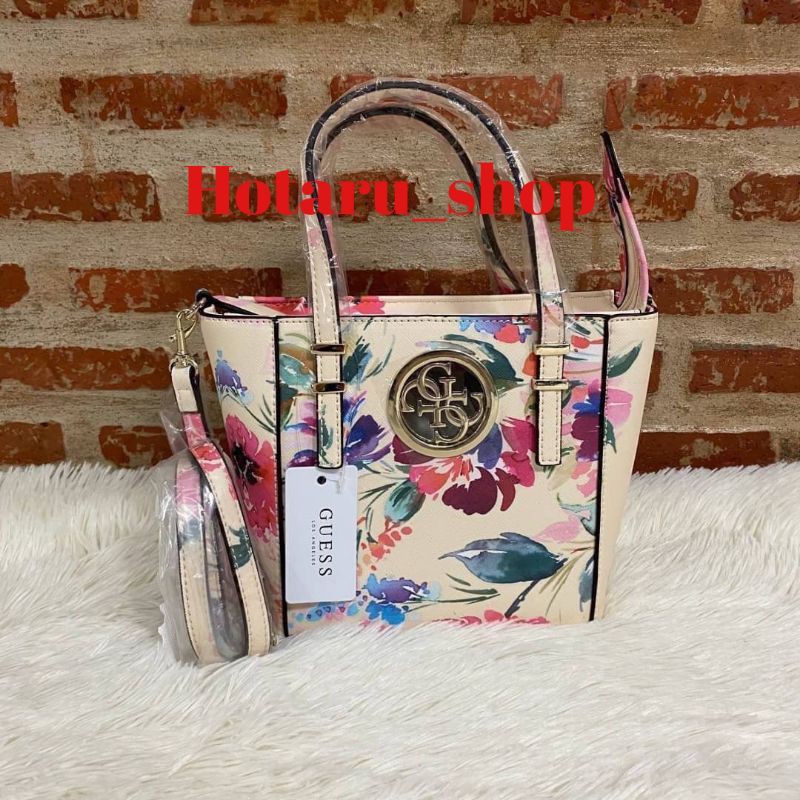 GUESS OPEN ROAD FLORAL MINI TOTE กระเป๋าถือหรือสะพายขนาดกำลังดี ผลิตจาก ...