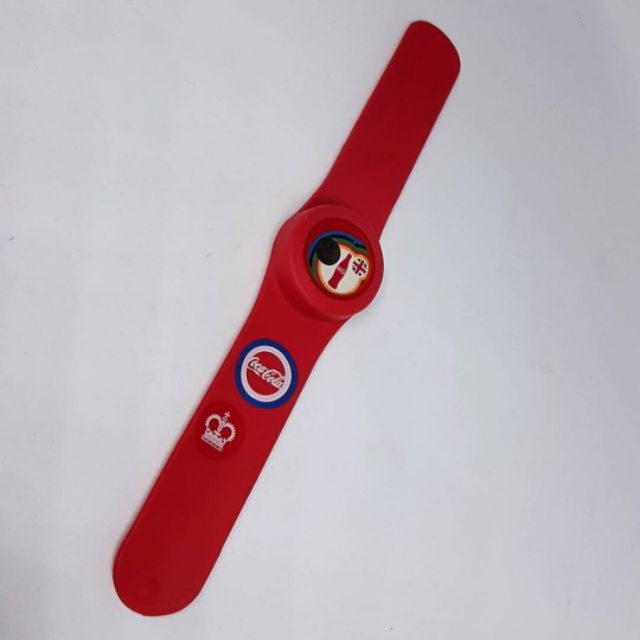 ของสะสมโค้ก SLAP Watch Coca-Cola ตีสภาพเป็นงานโชว์ | Shopee Thailand