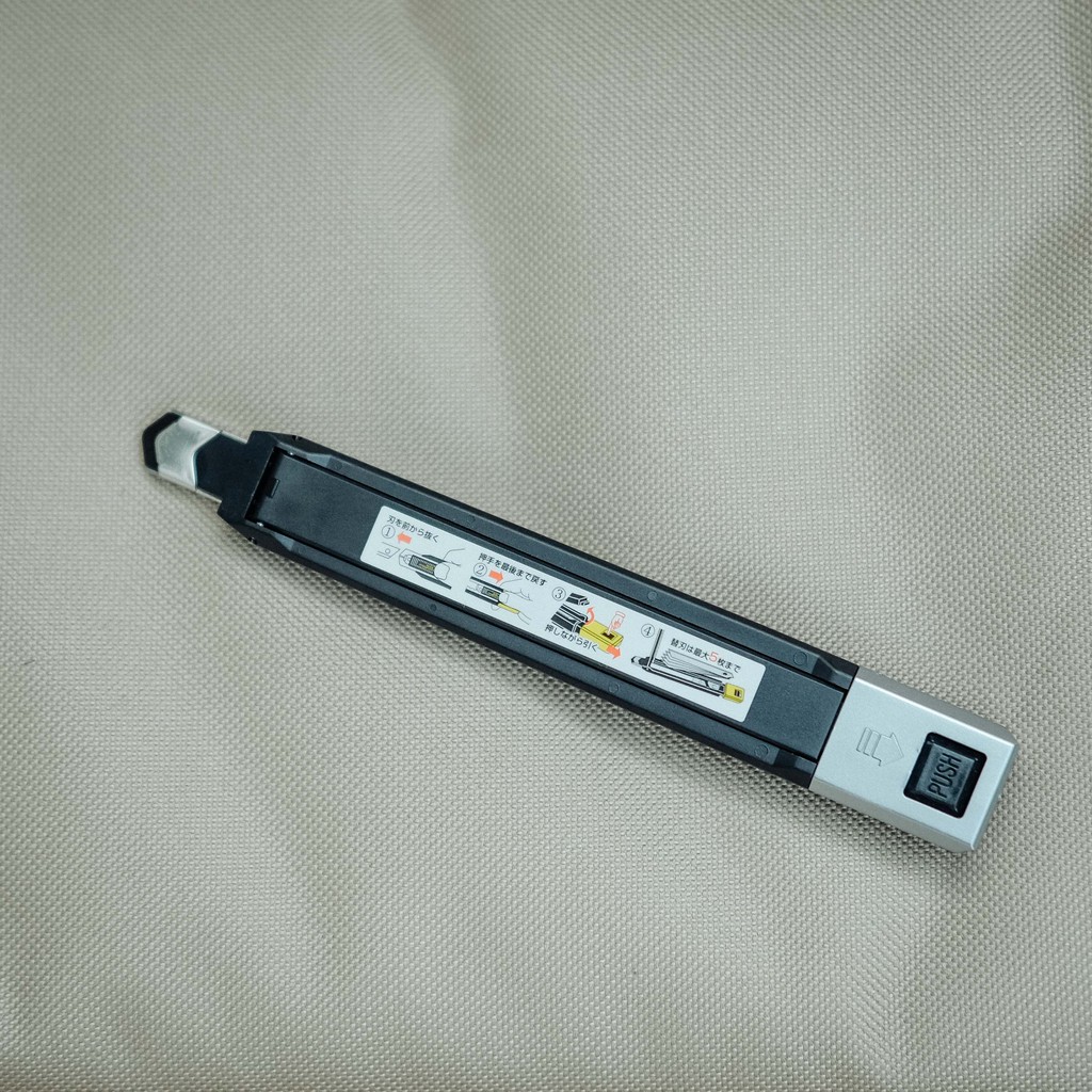 คัตเตอร์ มีด OLFA รุ่น Limited Series MA Ltd-04 (Made in Japan) | Shopee Thailand