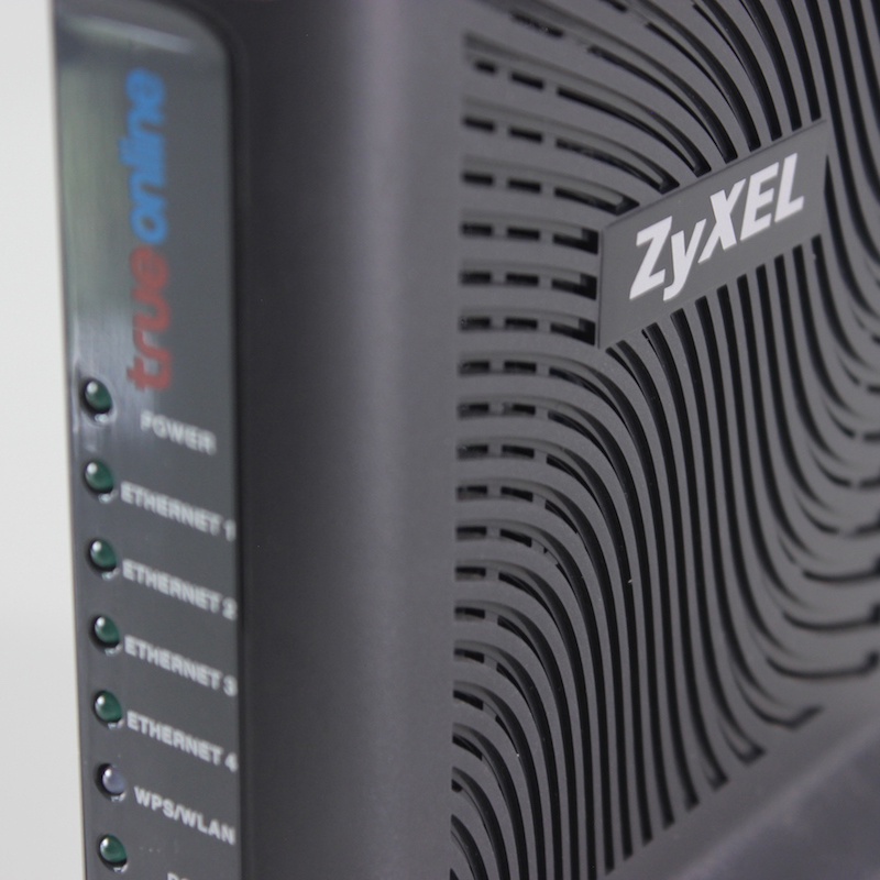 ZyXEL P-660HN-T1A 4-port Gateway Router (เสาอากาศนอก) | Shopee Thailand