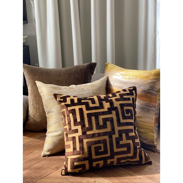 PUSANI - หมอนอิงลาย สีขาวดำ Jim Thompson | Shopee Thailand