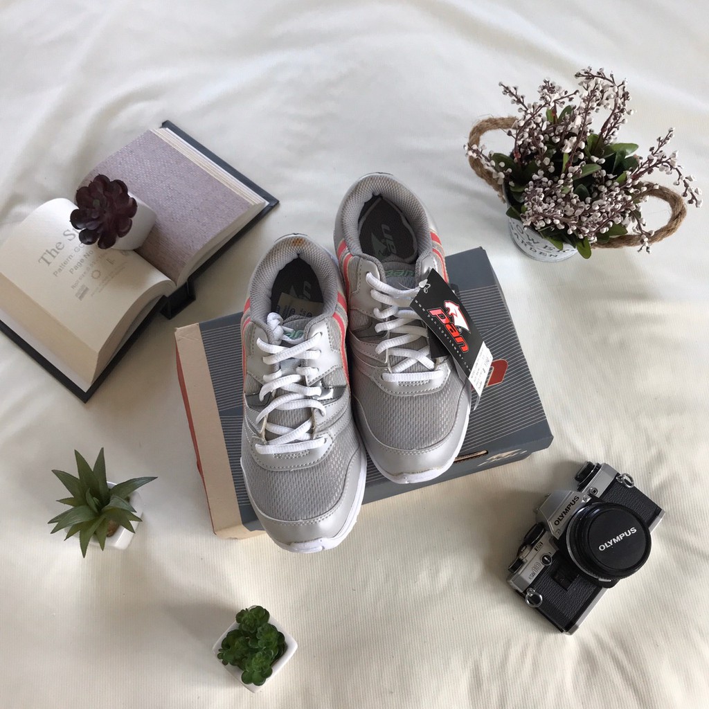 รองเท้า PAN RUNNING Unisex ของแท้ 100% | Shopee Thailand