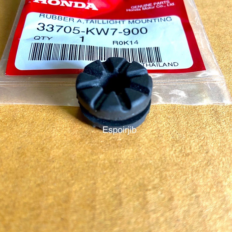 ยางรองไฟท้าย Wave Nova 💥แท้เบิกศูนย์💯%💥 พร้อมส่ง🚚 รหัส 33705-KW7-900 | Shopee Thailand