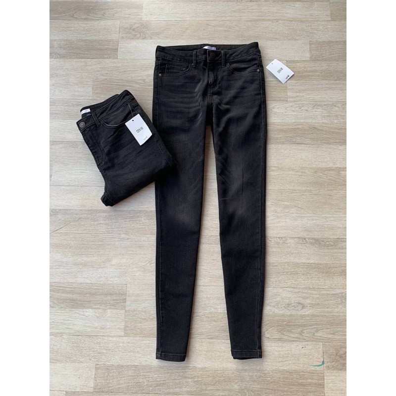 UNIT DENIM กางเกงยีนส์เอวกลาง สีดำฟอก ผ้ายืด ทรงสวย | Shopee Thailand