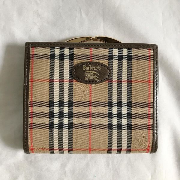 กระเป๋าสตางค์ Burberry ใบสั้น | Shopee Thailand